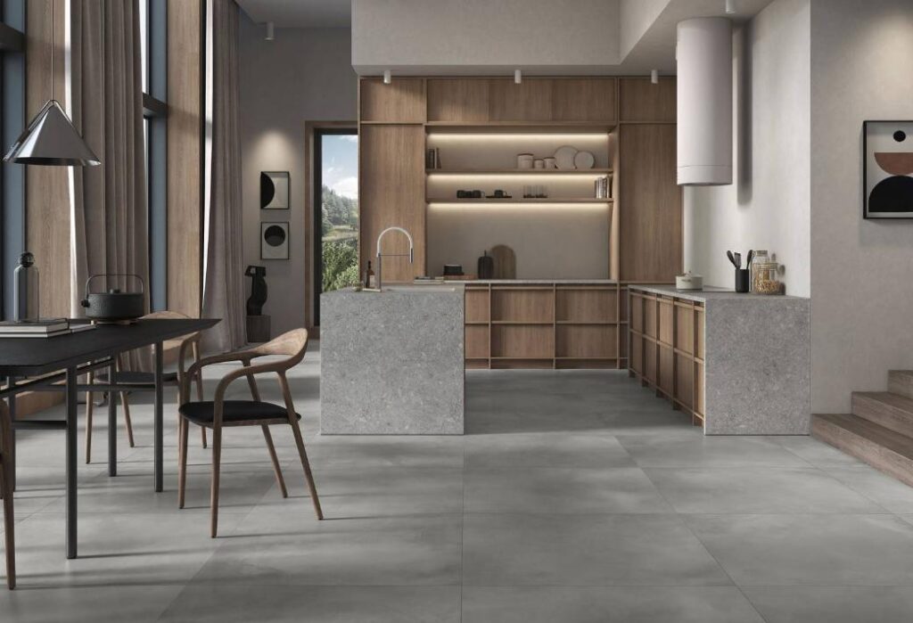 Associer un carrelage aspect béton et des meubles en bois – Idees Artisans